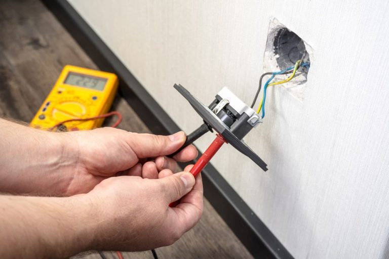 Live polarity testing – how it can go wrong